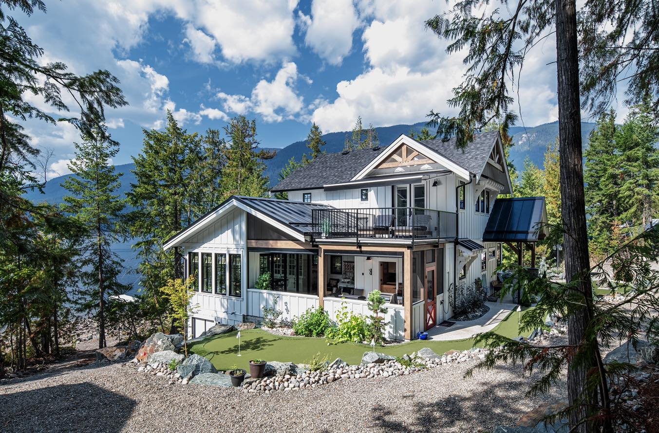 Meet Your Yard Goals with Sustainable & Stunning Landscaping Tips | Ohlooks